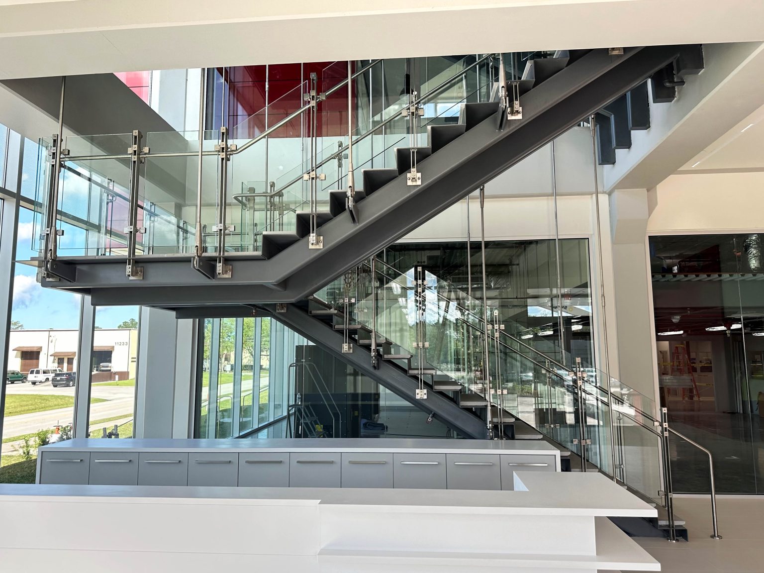 Architectural Precision in a State-of-the-Art Facility | HDI Railing ...